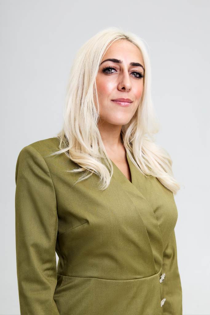 Team – Miranda Arieh